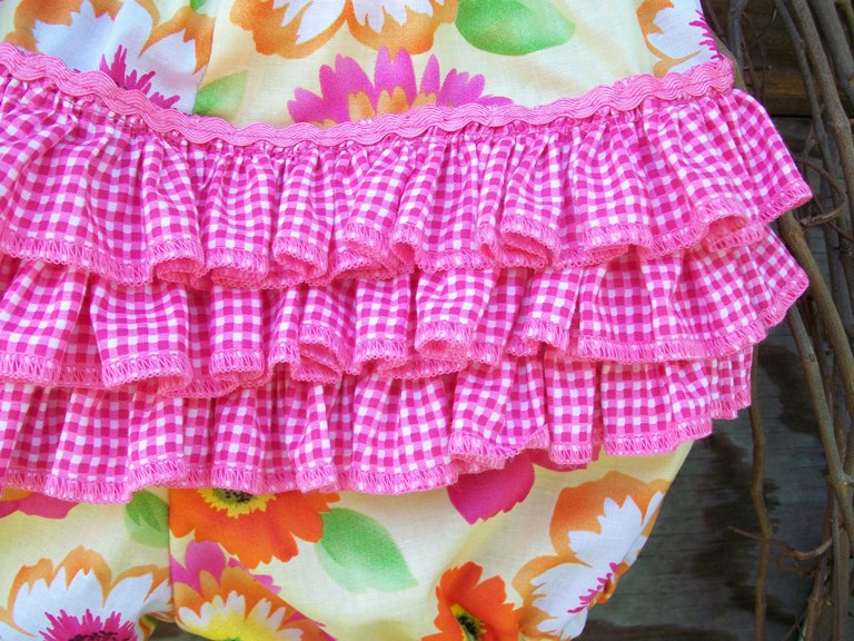 Baby Ruffled Bloomers, Diaper Cover Size 12months(6/9 Months) on Luulla